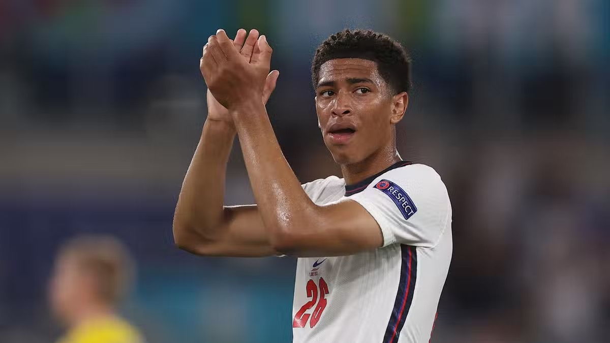 Real Madrid ready to enter Bellingham transfer war after World Cup ...