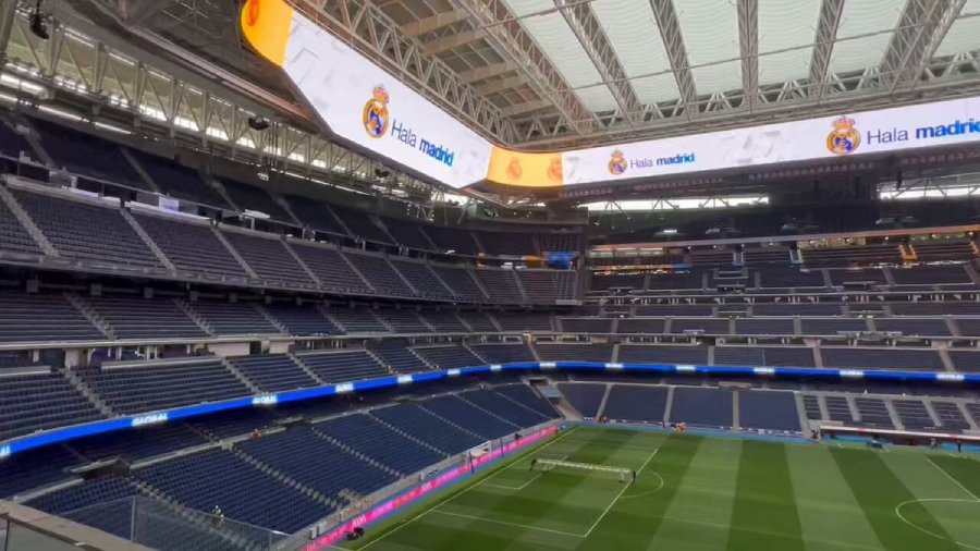 Santiago Bernabeu will debut the new 360º scoreboard in el Clasico ...