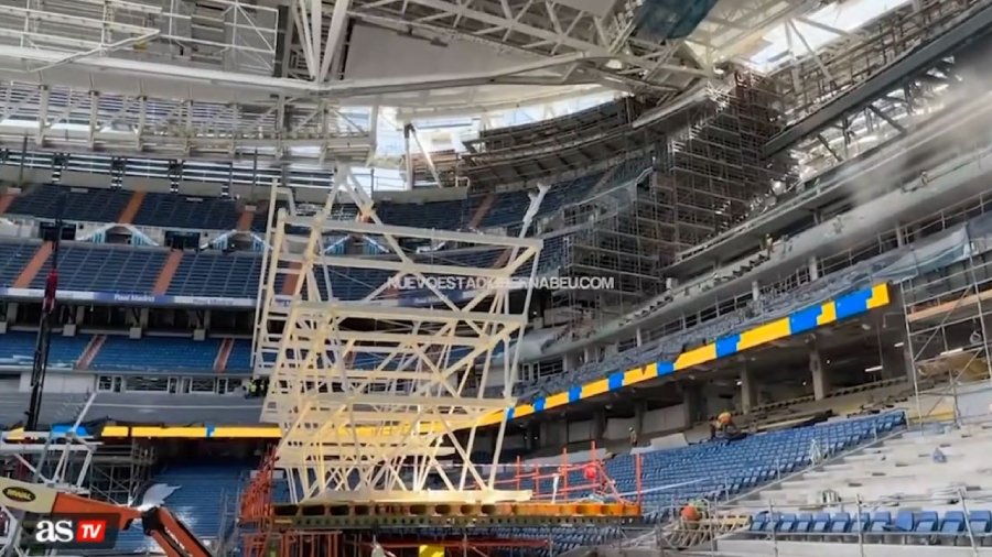 Santiago Bernabeu: Test of the new LED banner of the first amphitheater ...